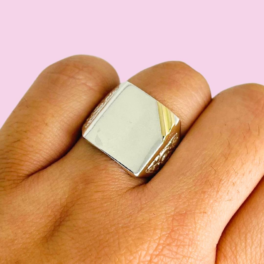 Anillo Sello Cuadrado Grande de Plata 925 y Oro18k