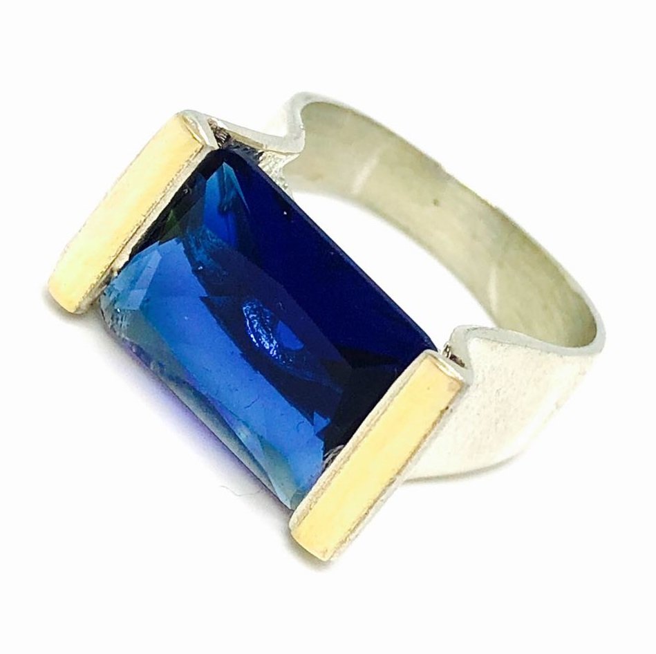 Anillo Importante Zafiro de Plata y Oro