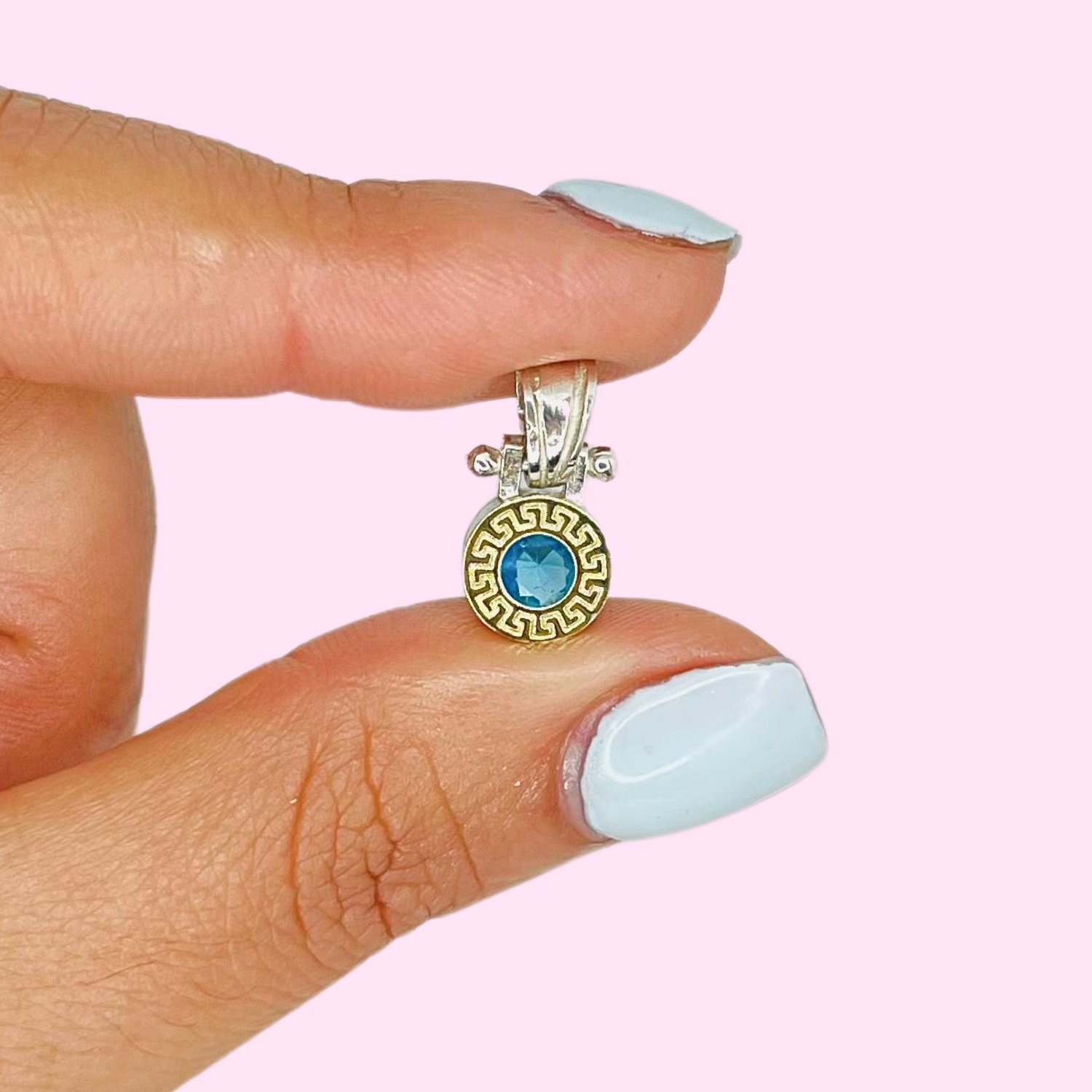 Dije Chico Guarda Griega con Cubic celeste 15mm Plata y Oro