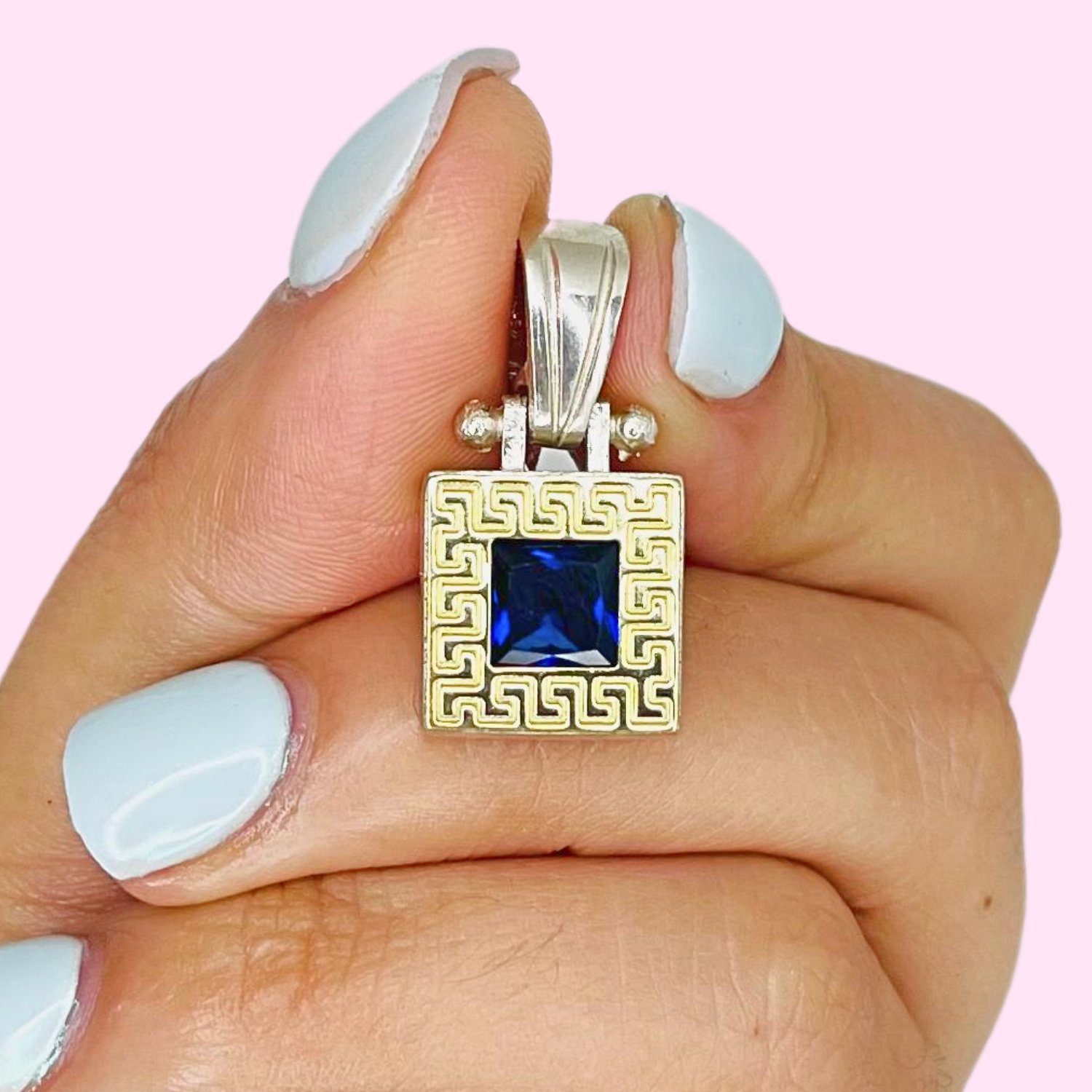 Dije Grande Guarda Griega con Cubic azul 25mm Plata y Oro