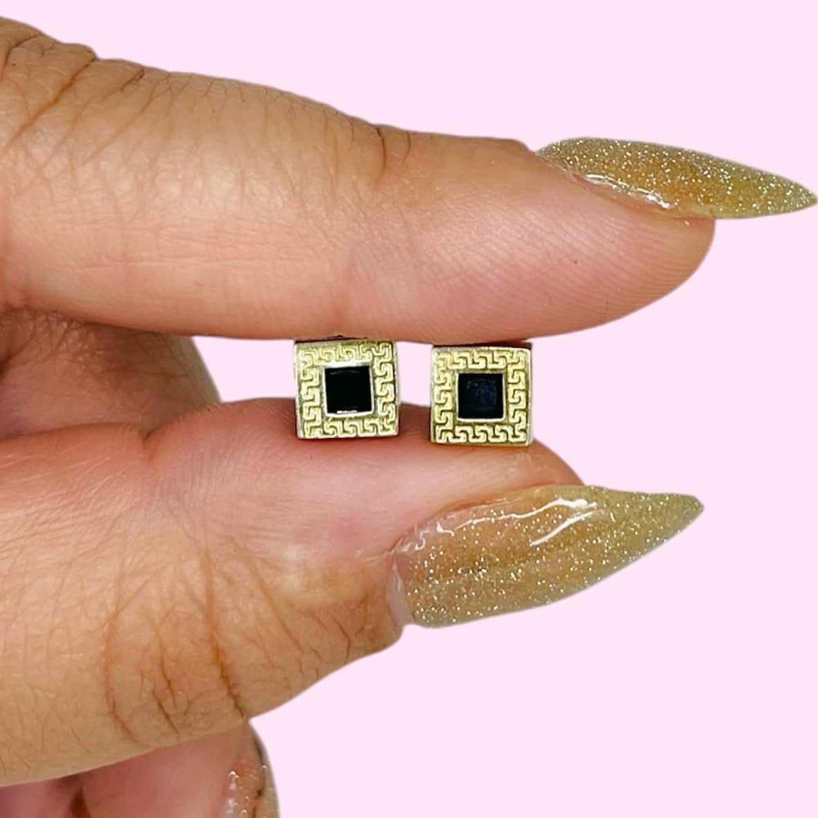 Aritos Guarda Griega con cubic cuadrado Negro 7mm plata y Oro