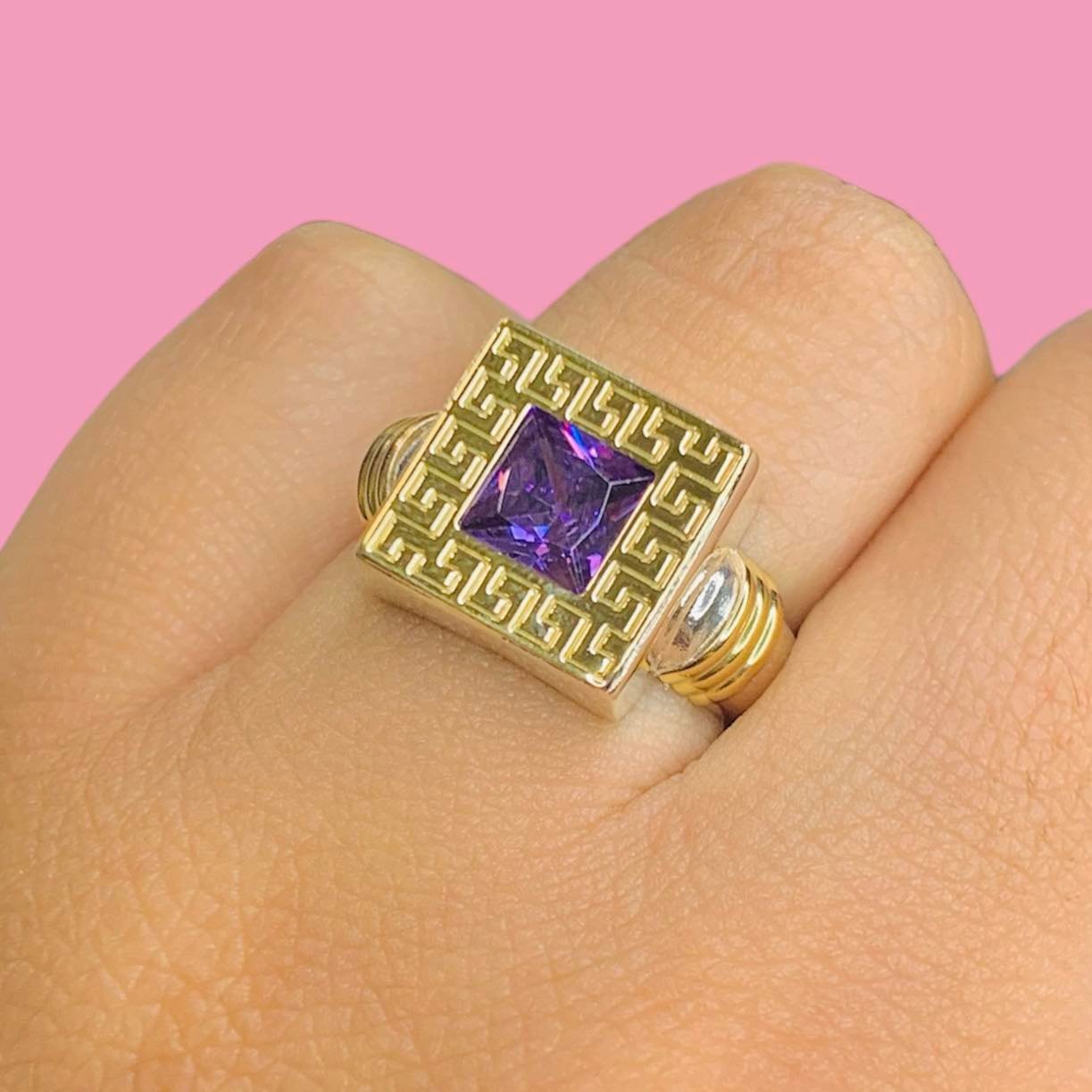 Anillo Guarda Griega Cuadrado Grande Amatista