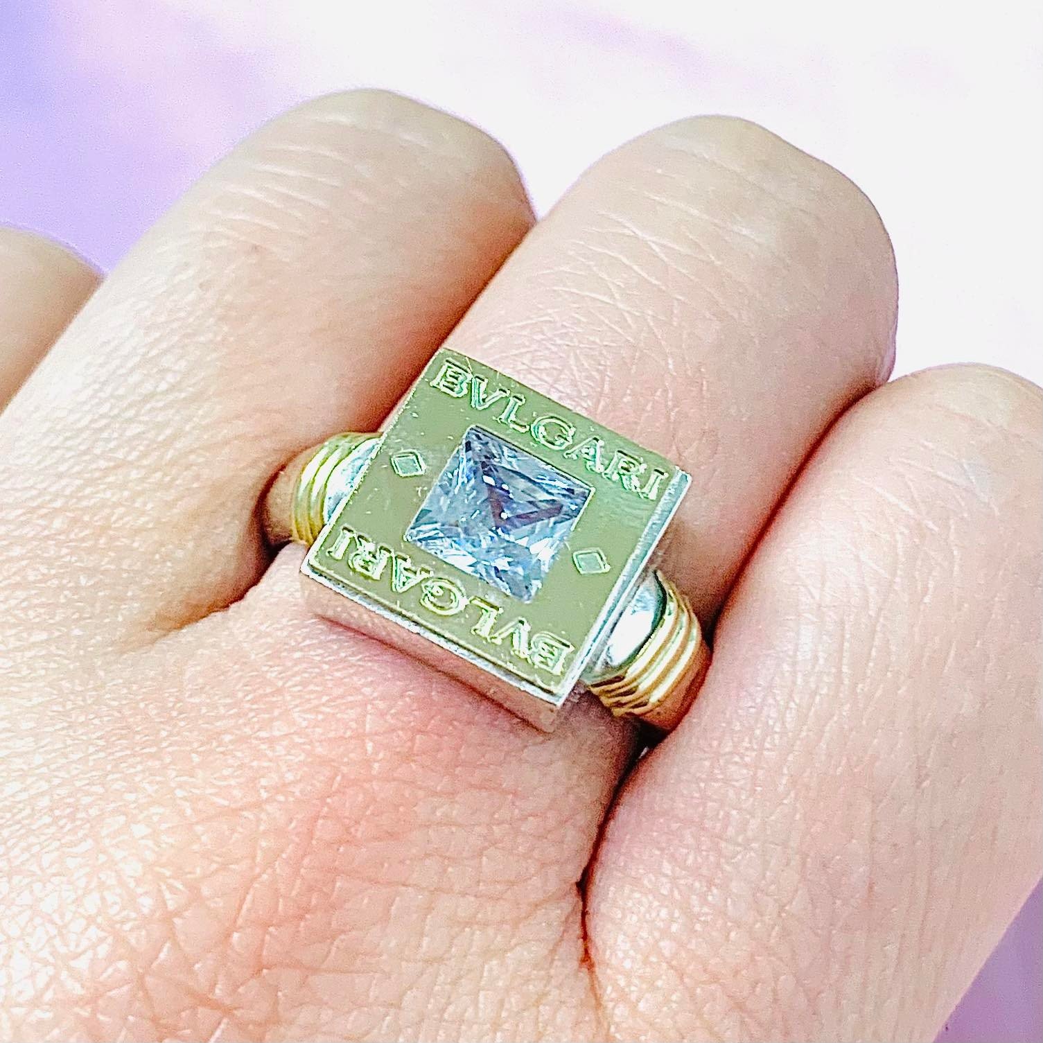 ANILLO BVLG cuadrado Grande Blanco de Plata y oro