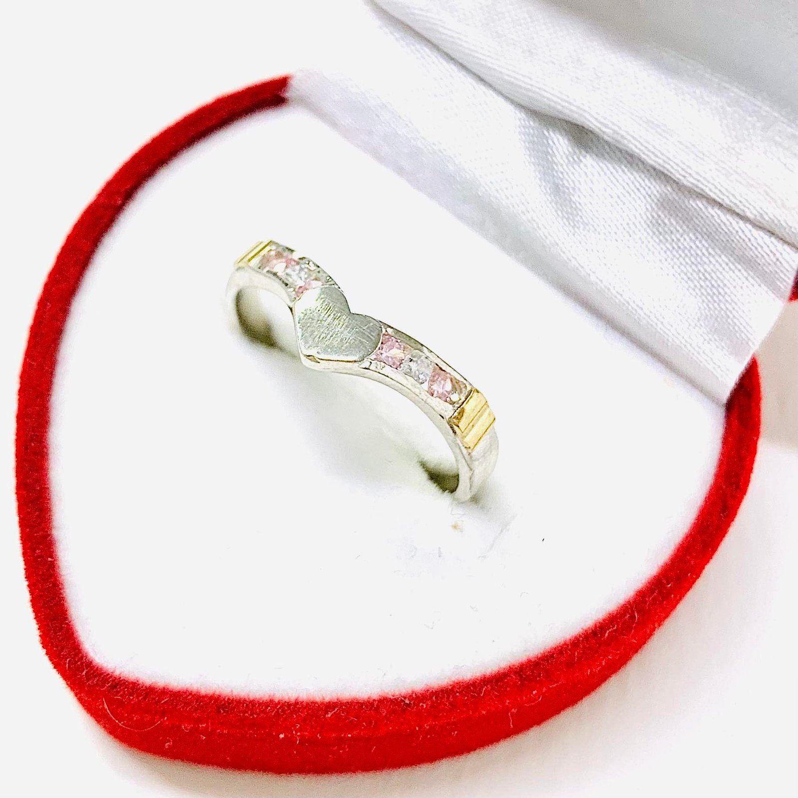 Anillo Medio sin fin Blanco y rosa con Corazon Plata y Oro